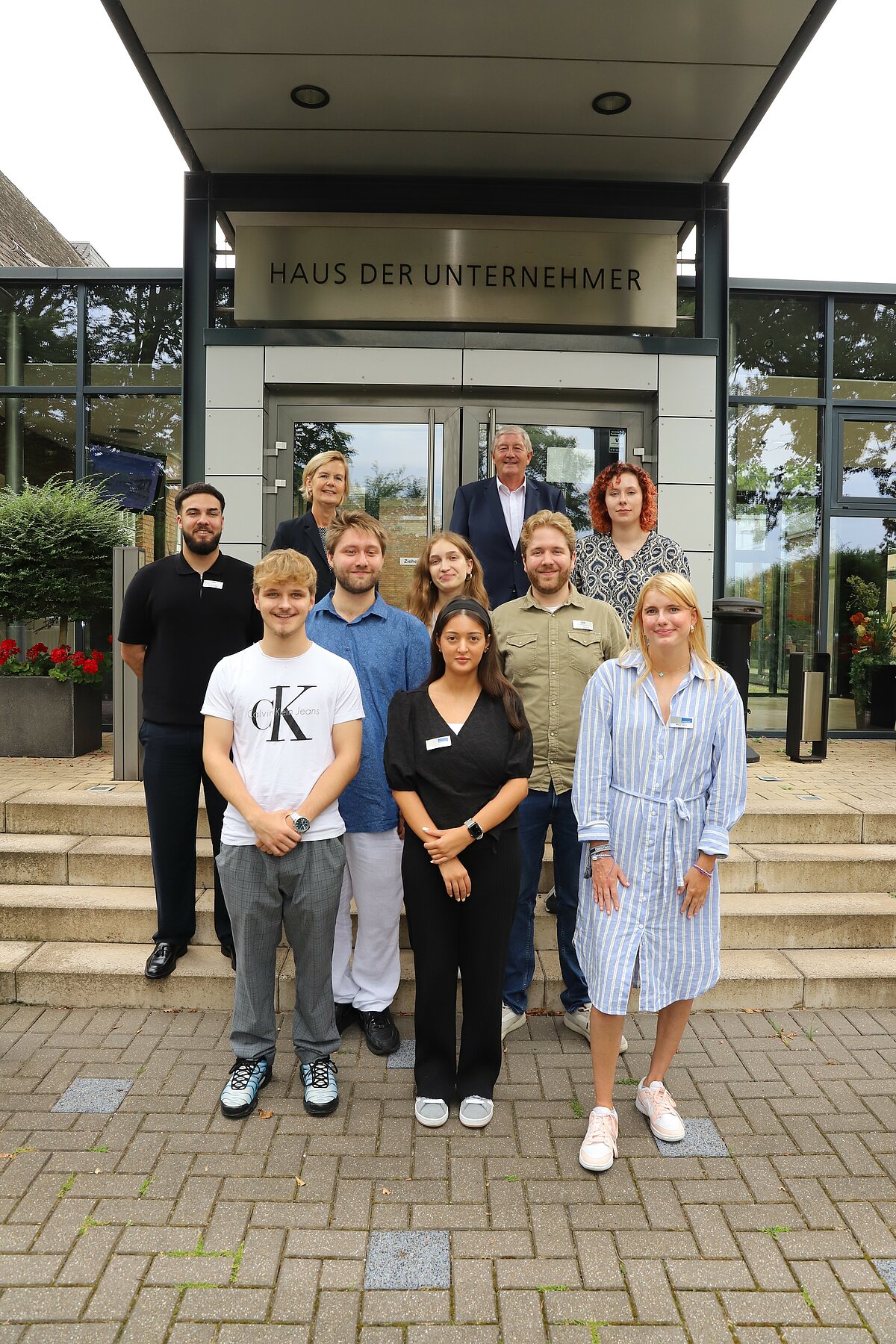 Unternehmerverband: Vier neue Auszubildende beim Unternehmerverband